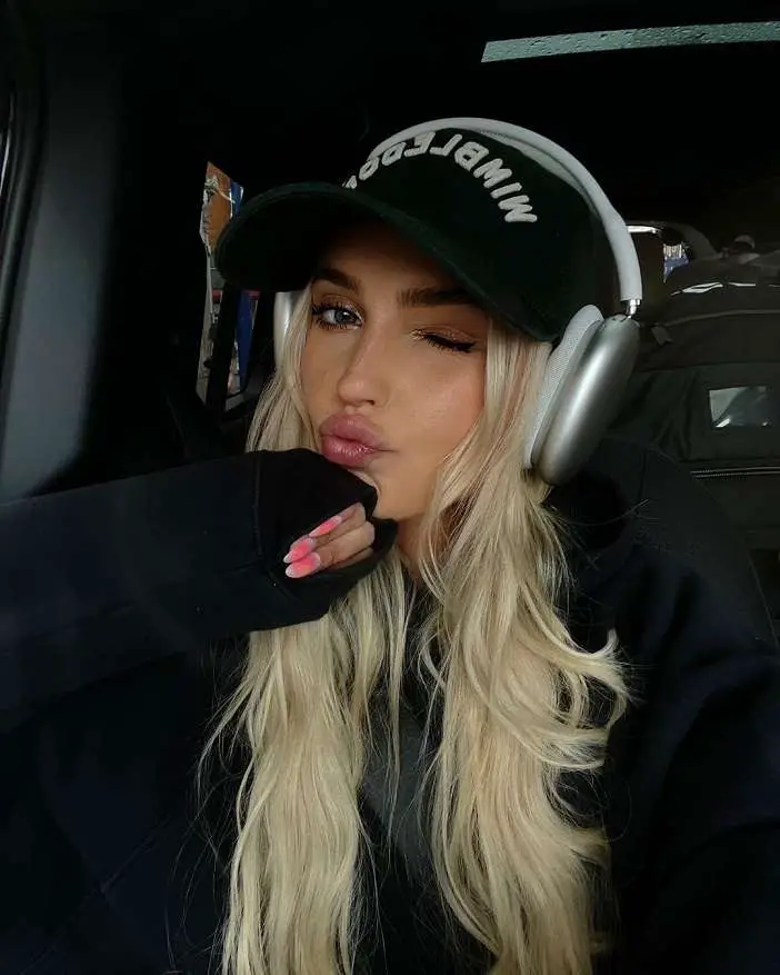 Alles over Morgan Riddle (Vriendin van Taylor Fritz) - Mynd