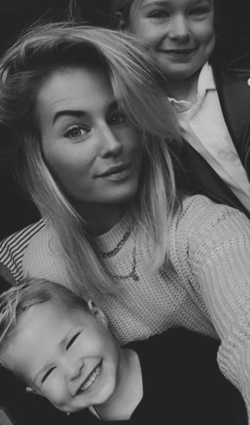 Alles over de Vriendin van Mark Gillis - Mynd